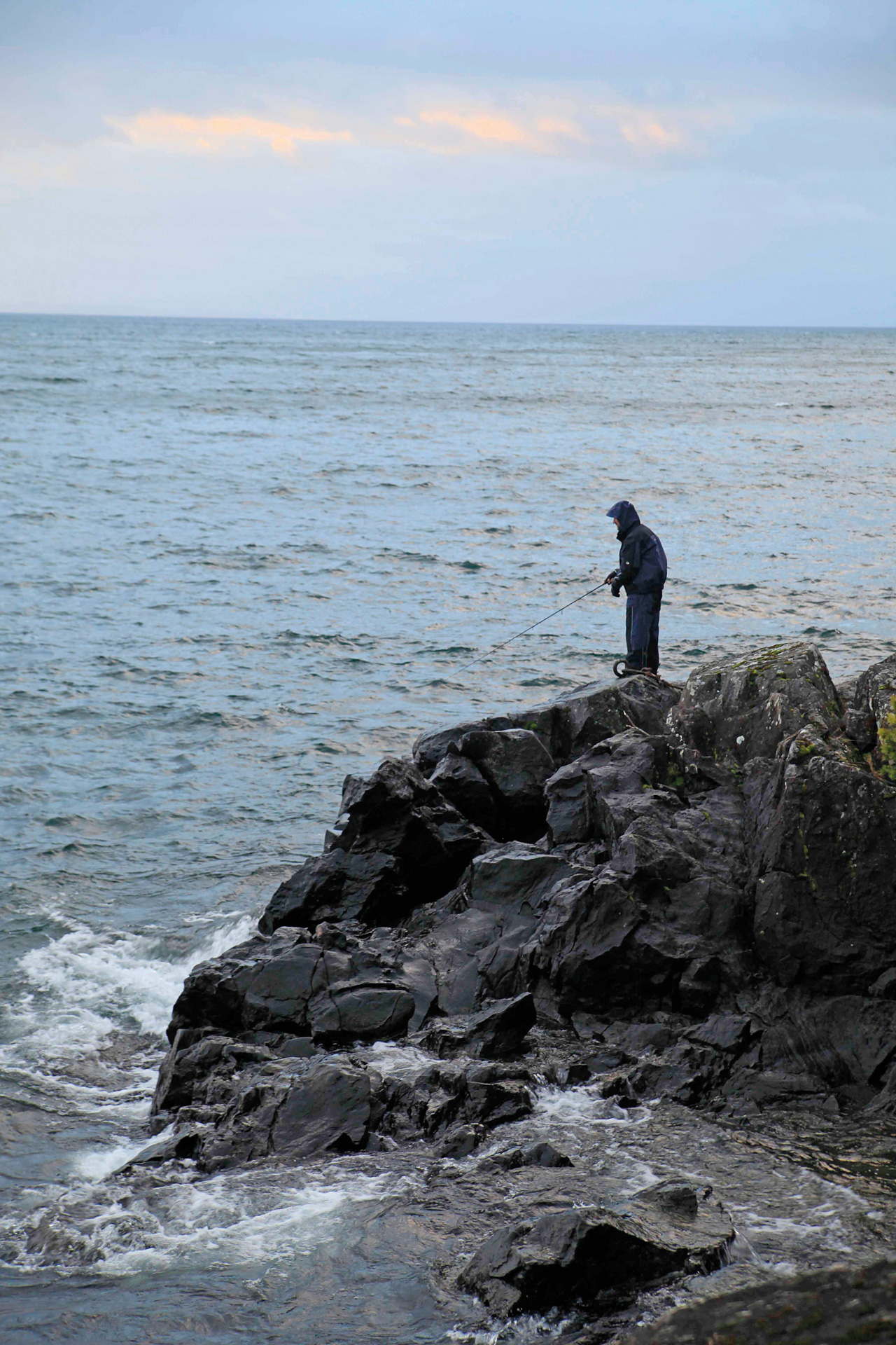 Fiska lax från land i Vättern - Svenskt Fiske
