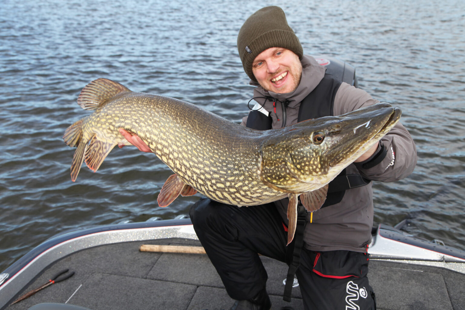 Fiska gädda på våren - Svenskt Fiske
